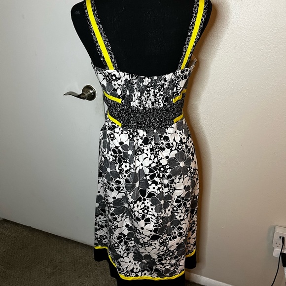 Studio I | Dresses | Studio I Black And White Floral Dress | Poshmark
